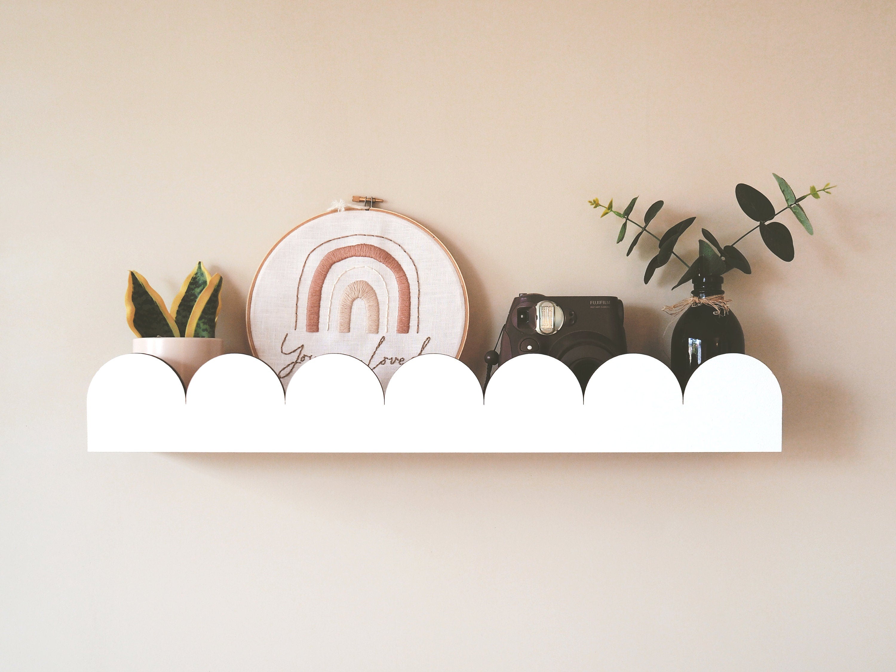 Picture Ledge Shelf (Arch shelf) - Scallop Shelf, Display Ledge, Pictu ...